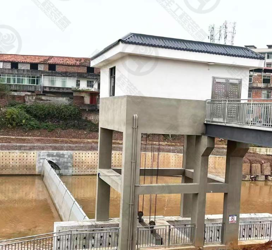 Inflatable Rubber Dam vs Hydraulic Steel Dam: Key Differences